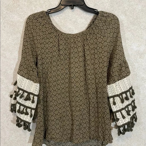 entro | Tops | Entro Boho Chic Neutral Off The Shoulder Tassle Sleeve ...